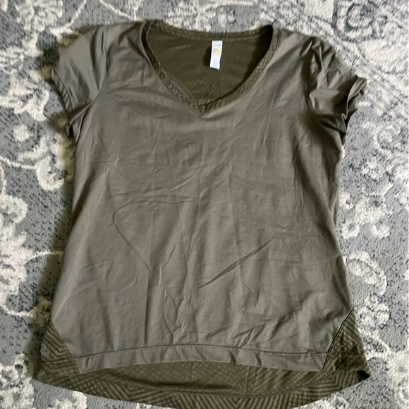 Lole | Tops | Lole Workout Top | Poshmark